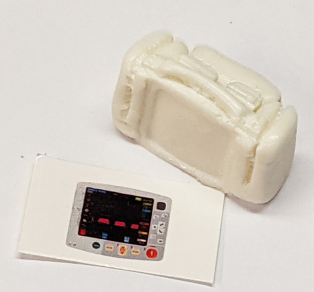 1:25 Scale Model Ambulance Lifepak EKG Defibrillator Bag - Etsy