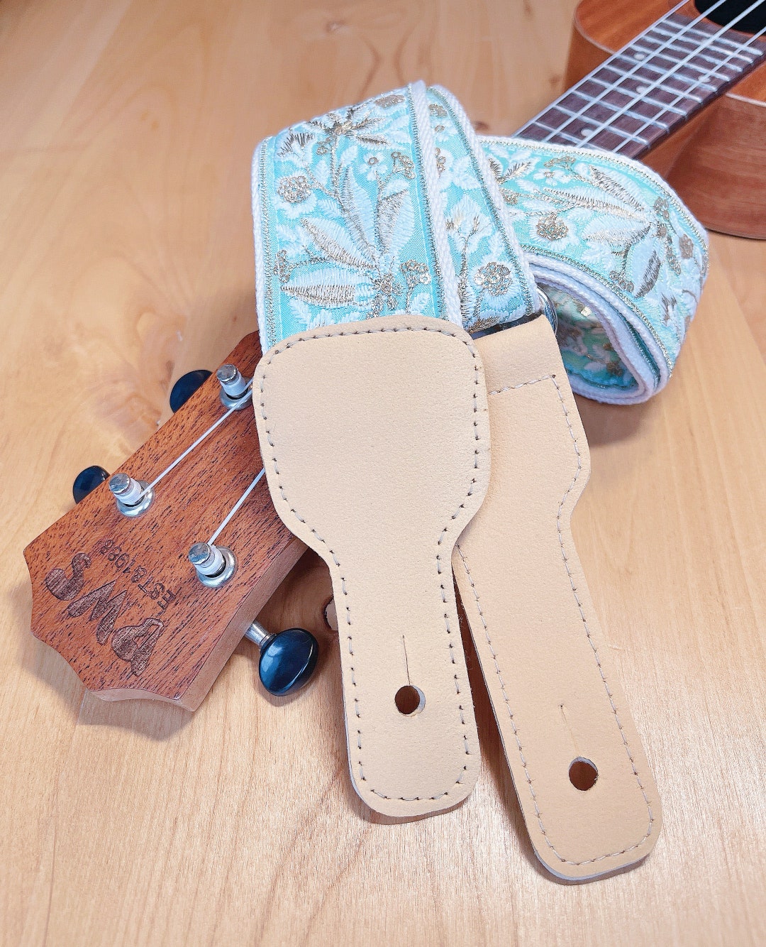 Mint Green Floral Pattern Elegant Embroidery Guitar Strap Harp Strap ...