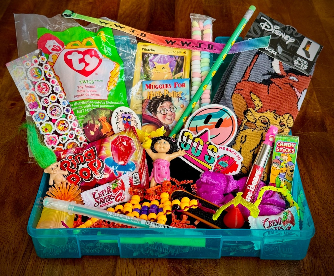 90s Nostalgia Box | Fun Throwback Toys, Candy, Vintage Collectibles ...