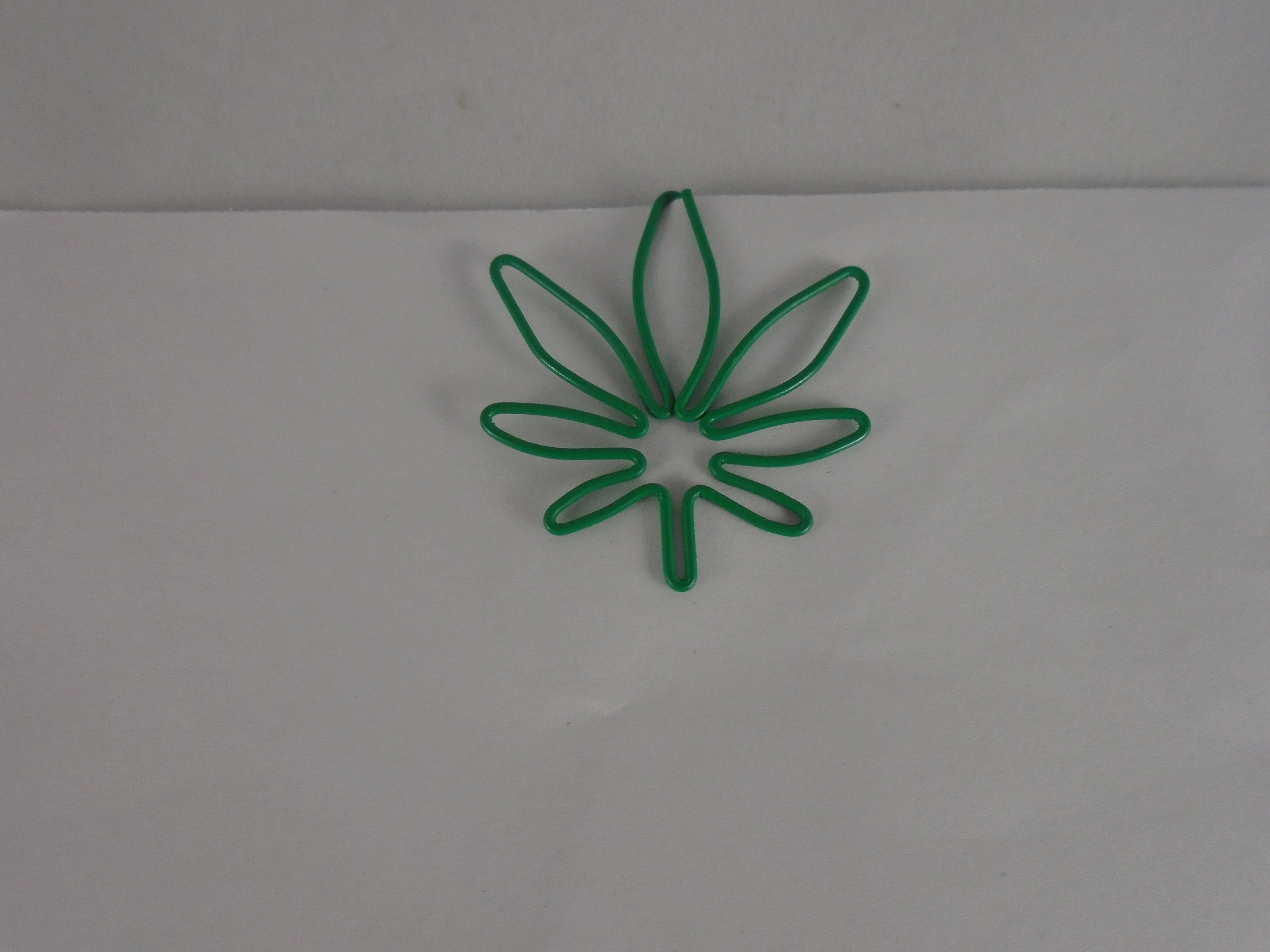 25 Count Paper Clips Marijuana Pot Leaf Gifts Cute Shaped - Etsy