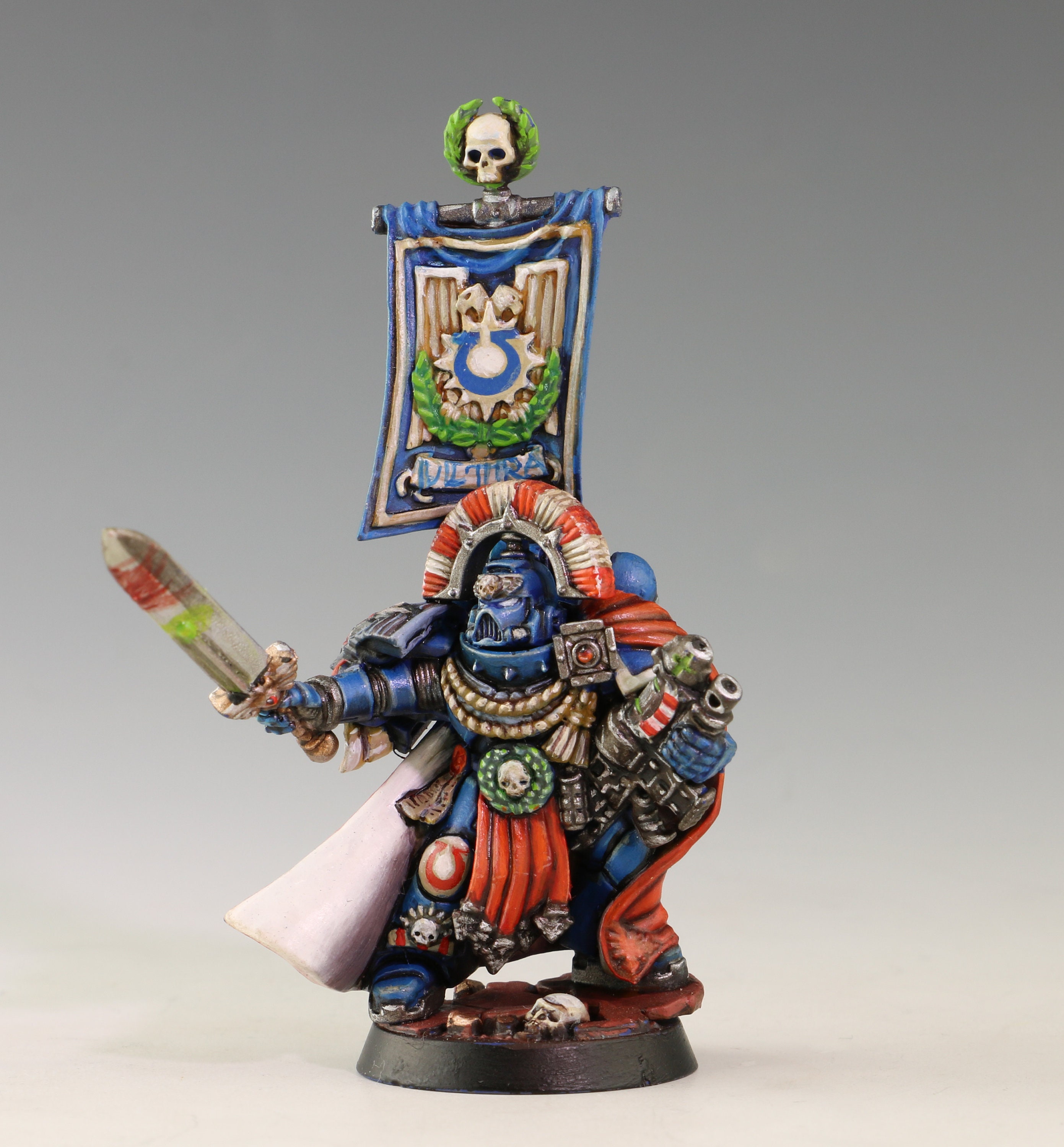 Warhammer 40k Ultramarine Captain by Games Workshop | Etsy