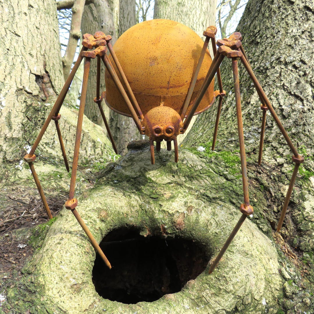 Large Rusty Metal Garden Spider - Etsy