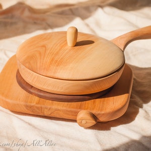 Wooden Toy Big Pan With Lid Spatula Pancakes Wood Play Food Children ...