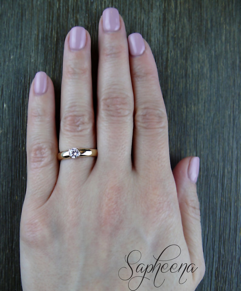 Round Half Bezel Solitaire Lab-grown Diamond Engagement Ring in Solid ...