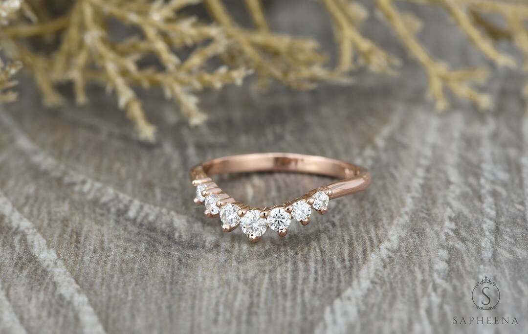 Curved Diamond Wedding Band, Tiara Moissanite Wedding Band, Vintage ...