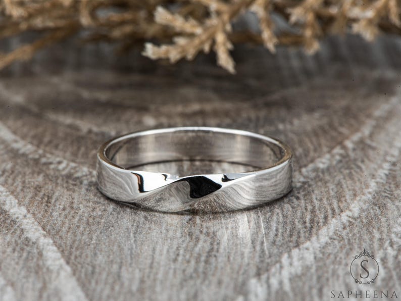 4mm Solid Gold Mobius Twist Ring, Minimalist Wedding Band, Unisex ...