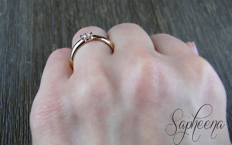 Round Half Bezel Solitaire Lab-grown Diamond Engagement Ring in Solid ...