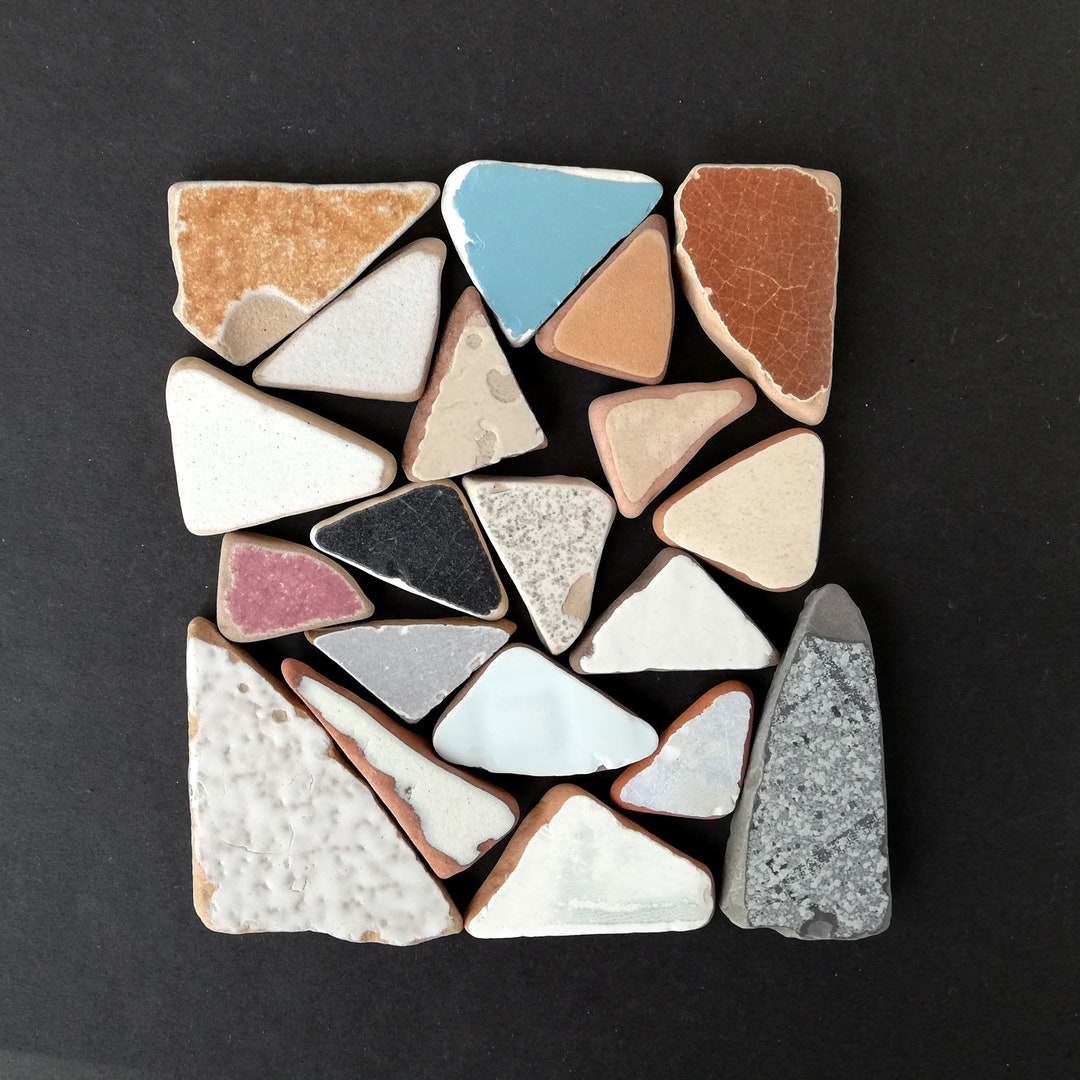 Lot 20 Pc Mix Triangles of Coloured Patterned Pottery Shards Chunky Sea ...
