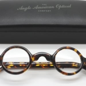 Anglo American Groucho True Round Small Lens Glasses in Classic Amber ...