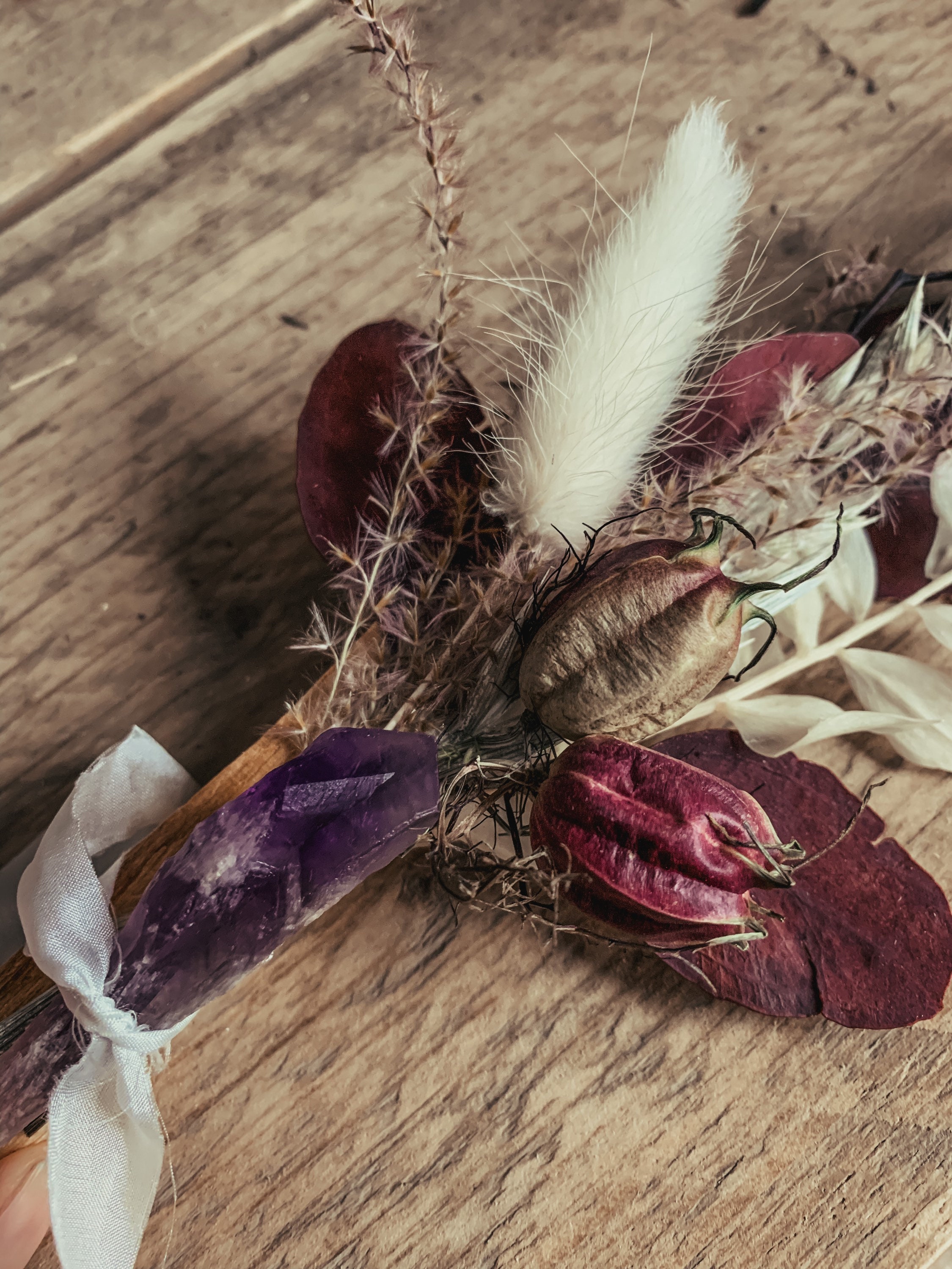 Beautiful Healing Crystal Bundle /amethyst Crystal/ Dried | Etsy