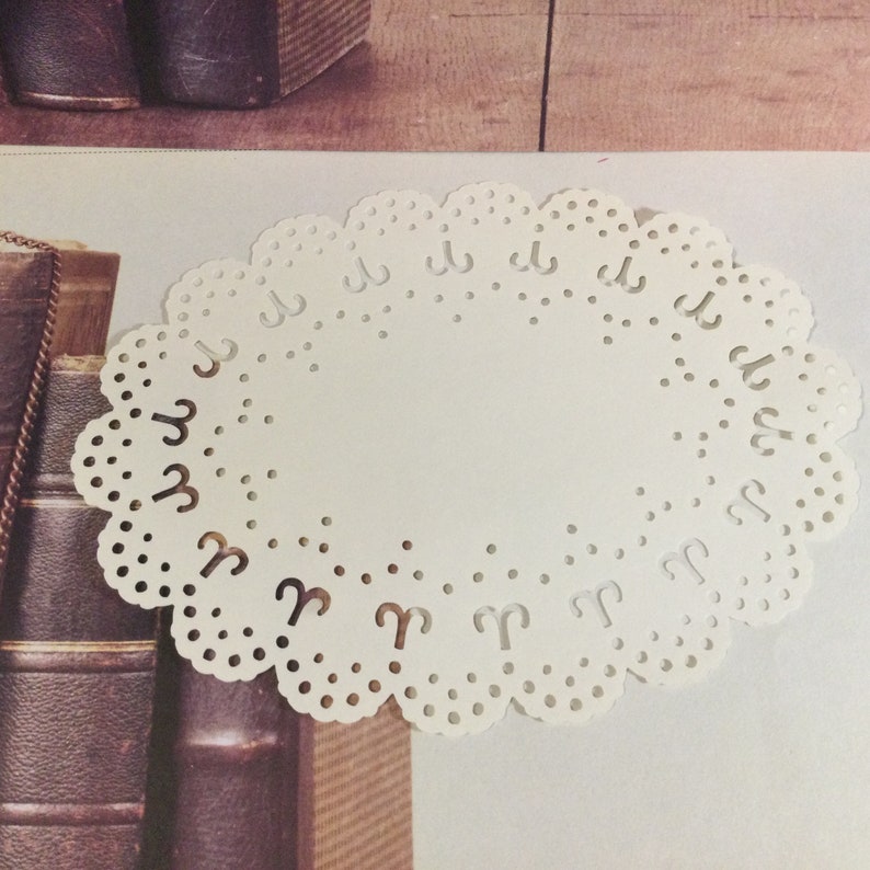 Oval PAPER DOILIES/COASTERS. Set of Six 6. A Beautiful - Etsy