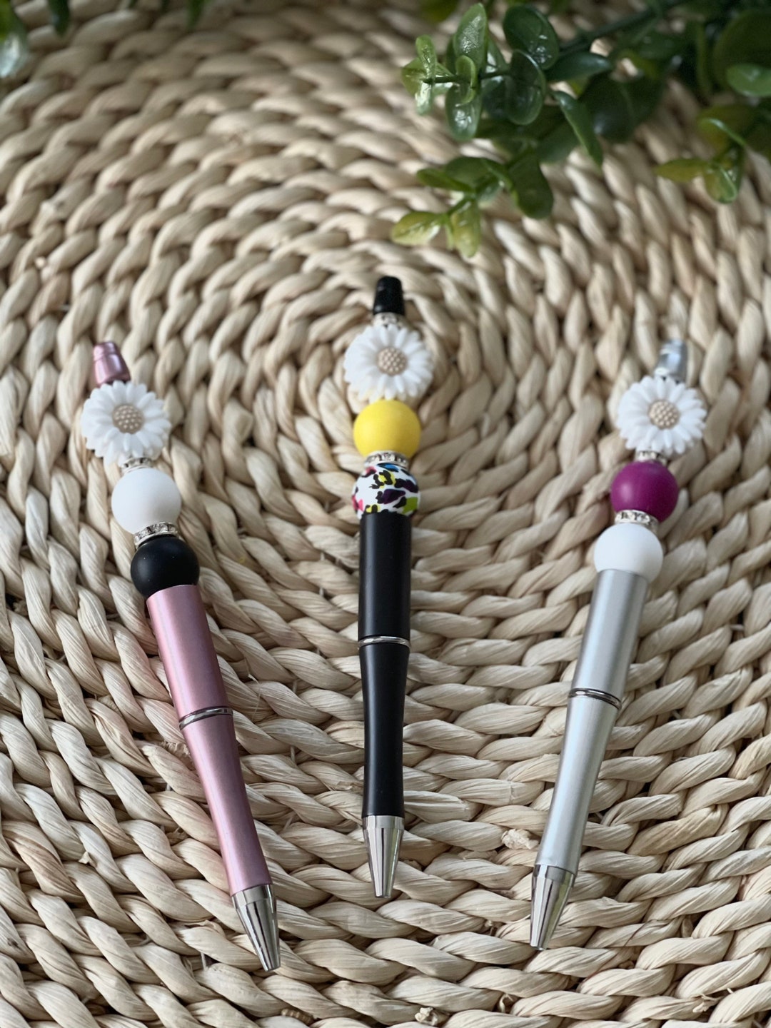 Daisy Pen, Beaded Pen, Silicone Bead Pen, Gift for Friends - Etsy