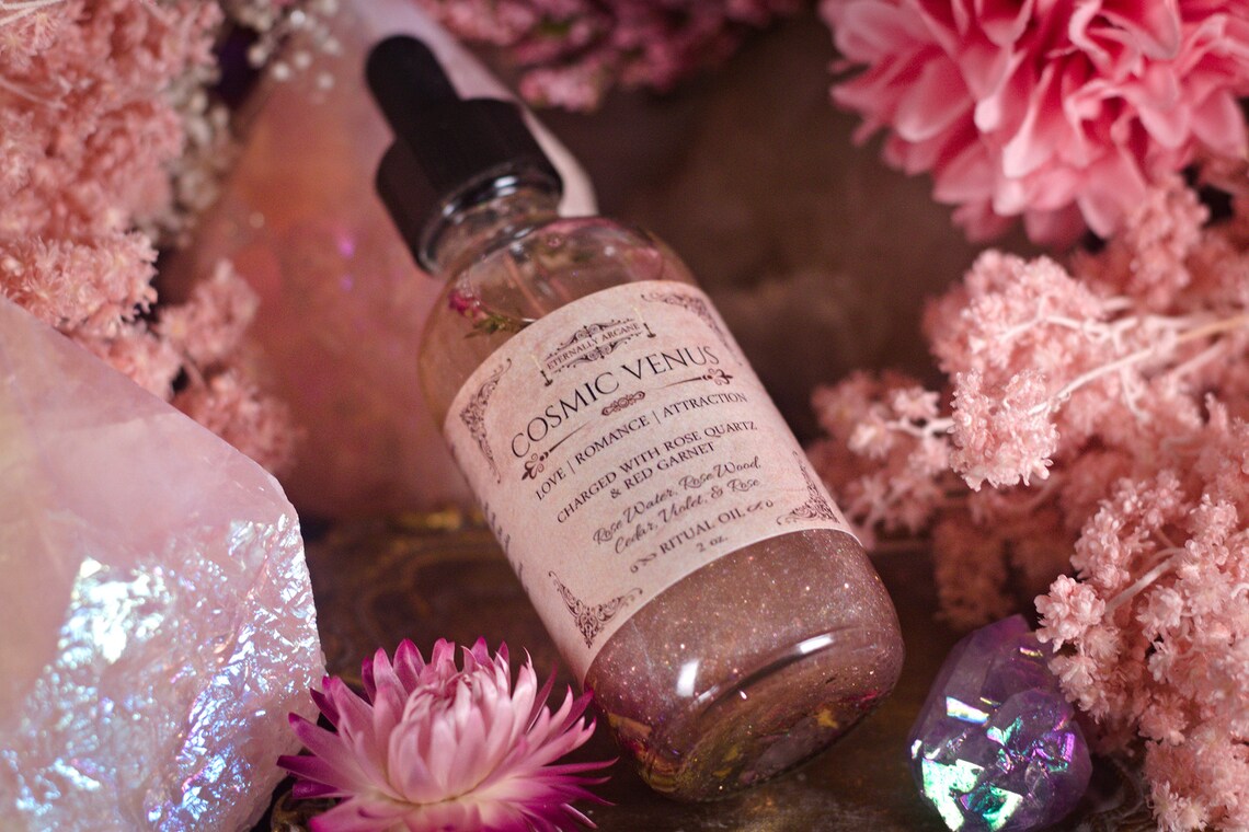 Cosmic Venus™ Love Drawing Ritual Oil Witchcraft Oil - Etsy