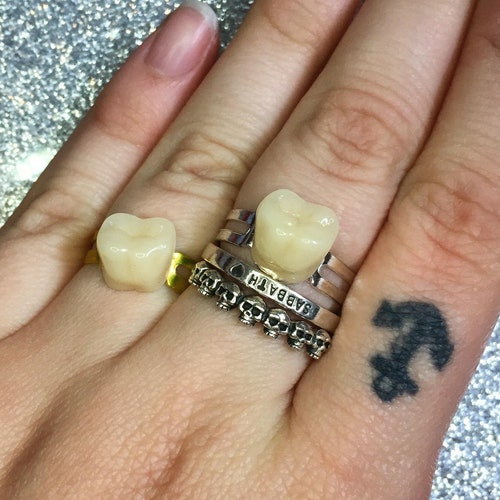 Real Human Molar Tooth Necklace//12k Gold 20 Figaro | Etsy