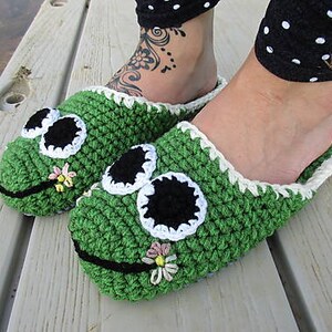 Frog Slippers - Etsy