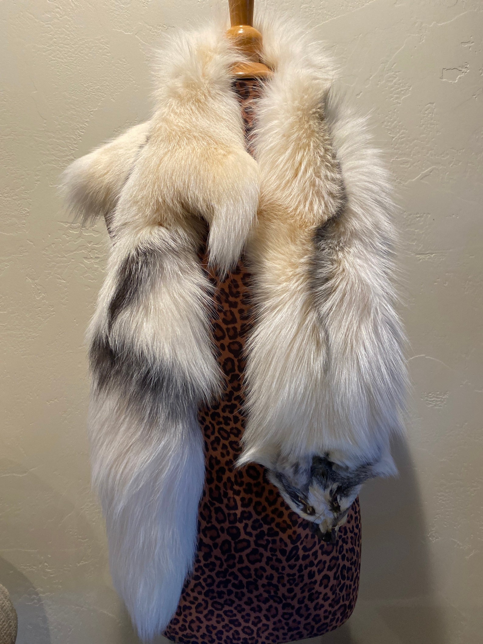 Vintage Full Fox Fur Wrap Stole Shawl Scarf White Wedding Gorgeous ...