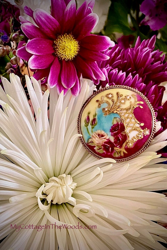 Victorian Roses Hand Painted Porcelain Brooch Gold Gi… - Gem