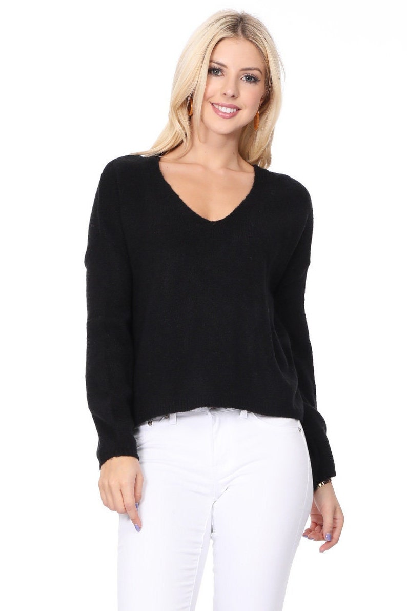 YEMAK Women's Long Sleeve Wide V-neck With Side Slit Oversize Pullover ...