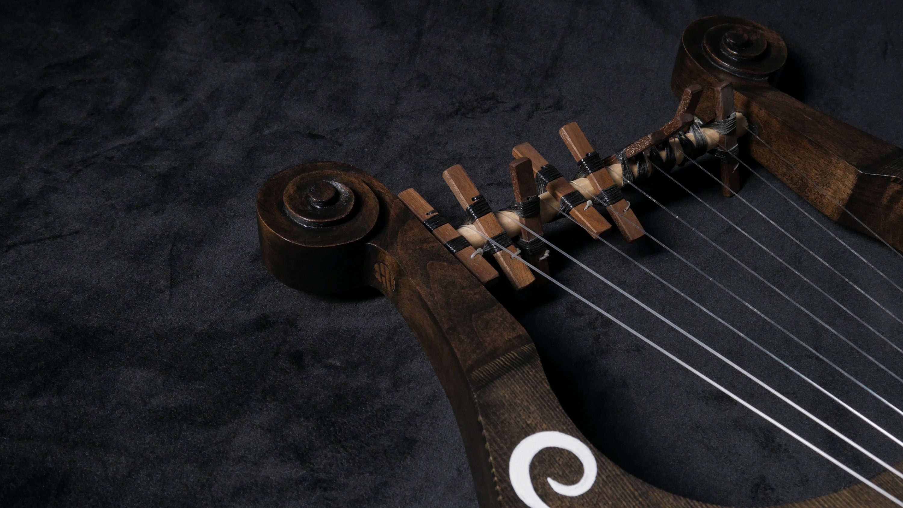 Saint Seiya Lyre of Mime: Cosplay Instrument - Etsy UK
