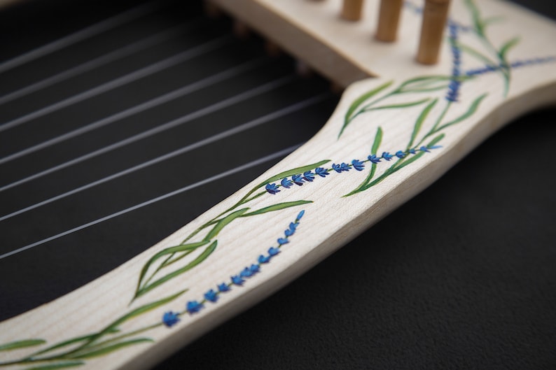 Kravik Lyre flowers Style | Etsy