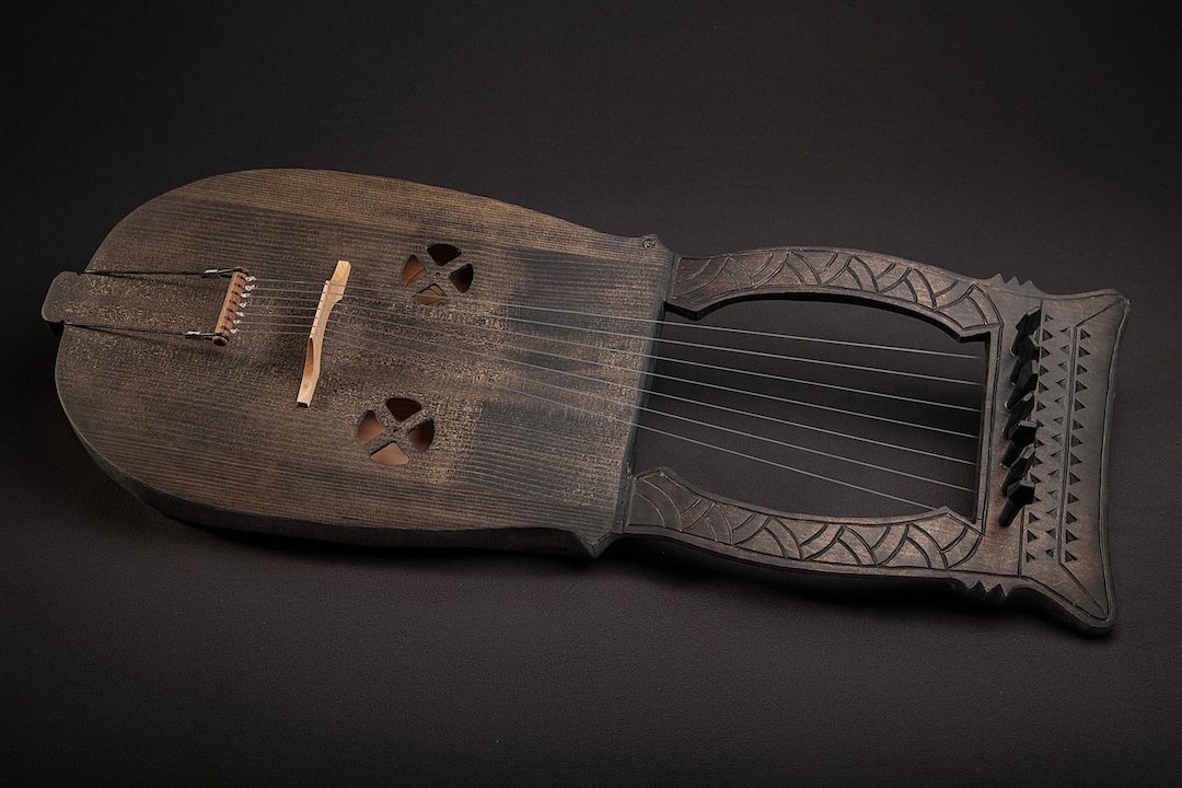 Kravik Lyre Black - Etsy