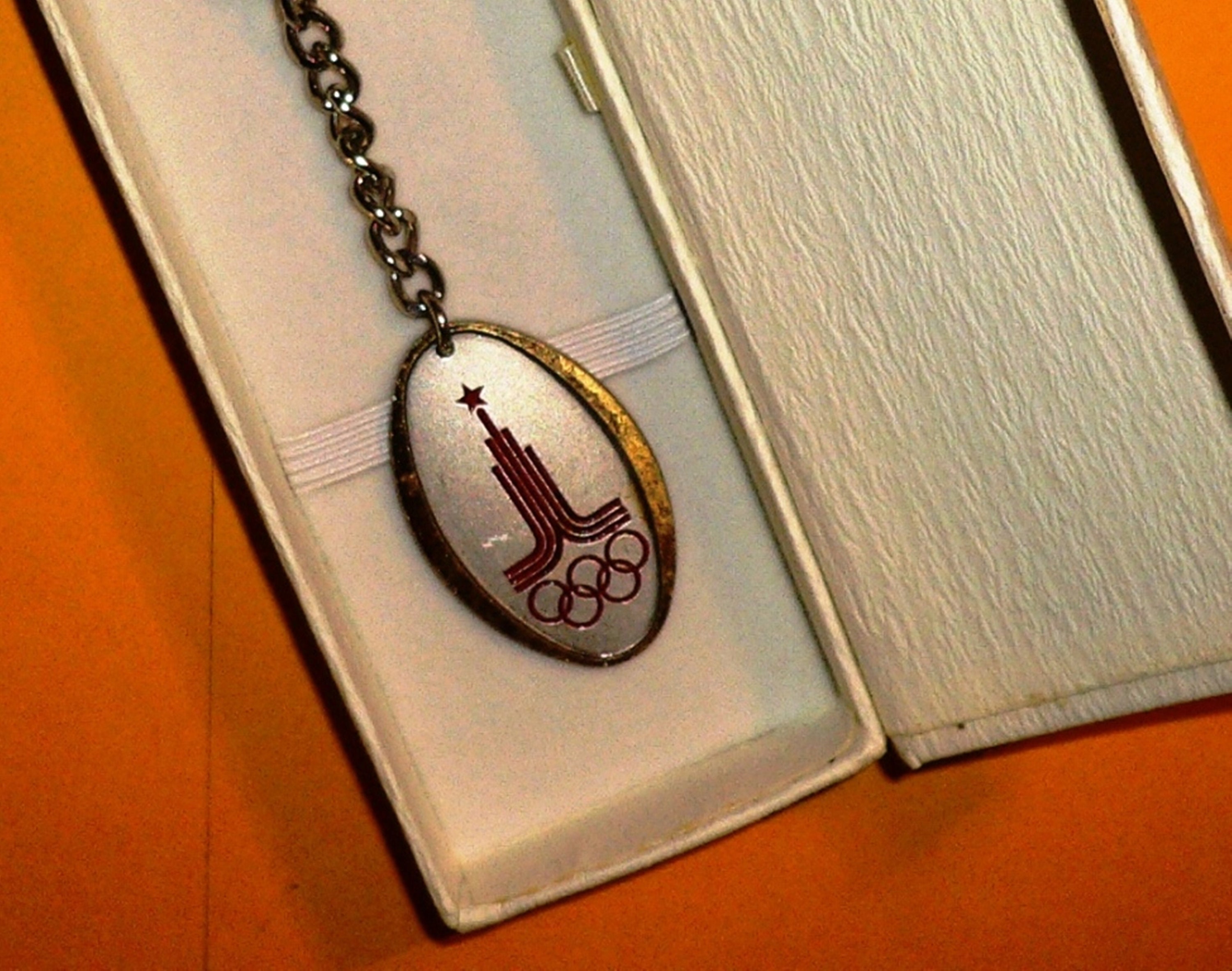 1980 OLYMPIC GAMES Moscow USSR Keychain Moscow Olympic Emblem by ...