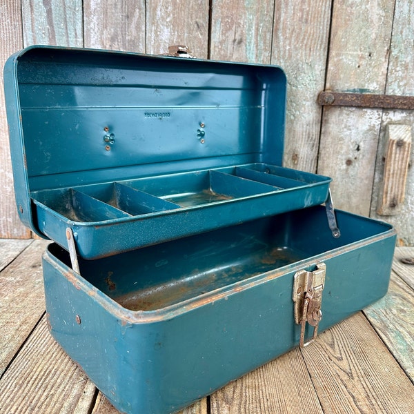 Vintage Tackle Box - Etsy