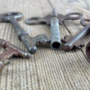 Various Old Keys Vintage Keys Skeleton Keys Clock Key Skate Key 6 ...