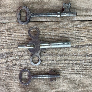 Various Old Keys Vintage Keys Skeleton Keys Clock Key Skate Key 6 ...