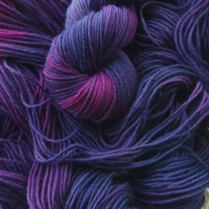 Purple Variegated BFL DK Superwash Yarn - Etsy
