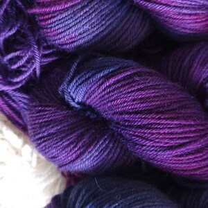 Purple Variegated BFL DK Superwash Yarn - Etsy