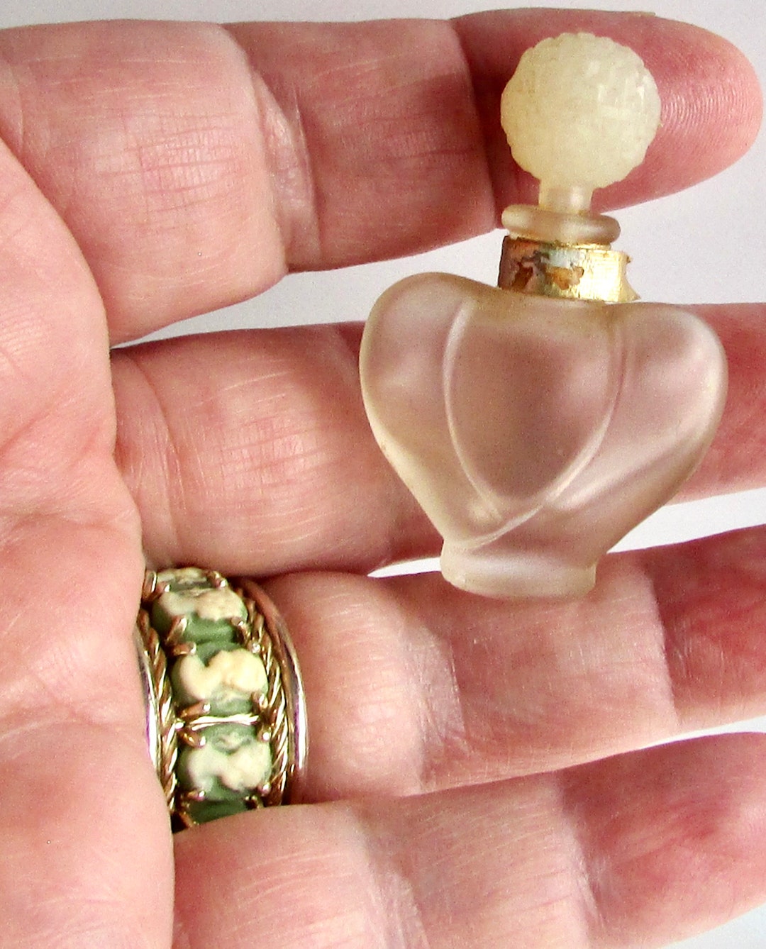 Vtg Superb Collectable Heart Shape Satin Glass Mini Perfume Bottle ...