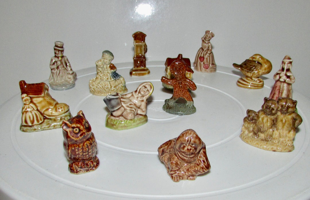 Vintage Beautiful Collectable Group of 13 RED ROSE TEA Figurines - Etsy
