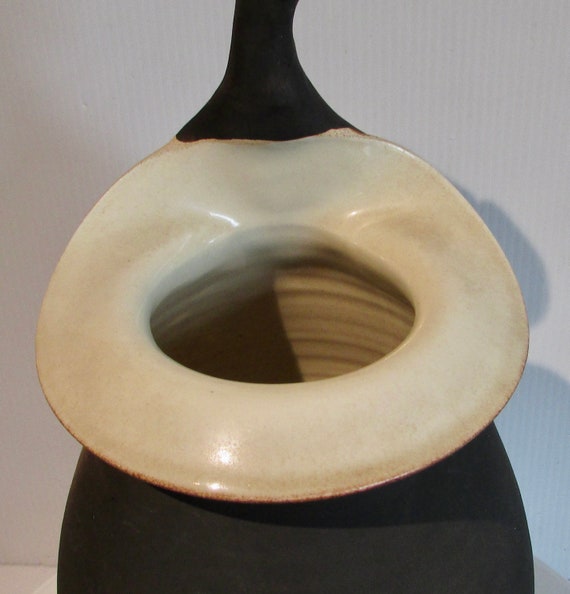 Vtg beautiful duck vase pottery planter signed by DIA… - Gem