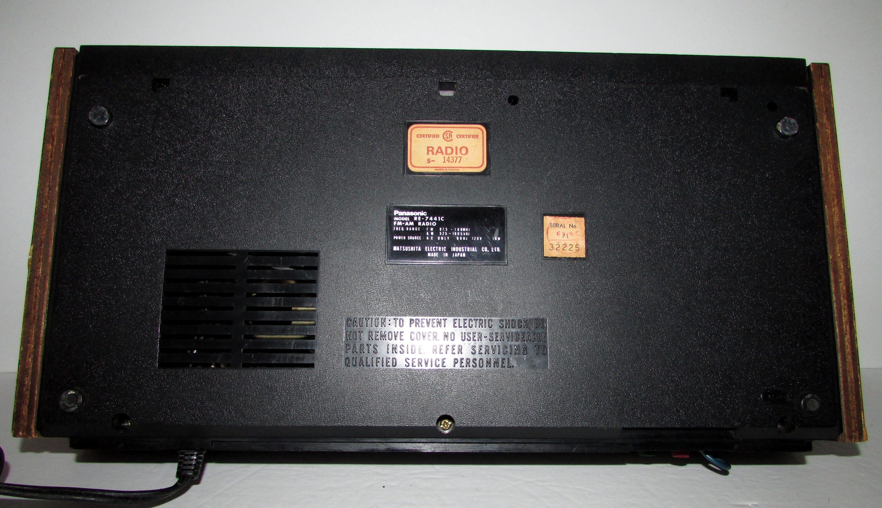 Beautiful am/fm PANASONIC model re-7441c radio table /Very | Etsy