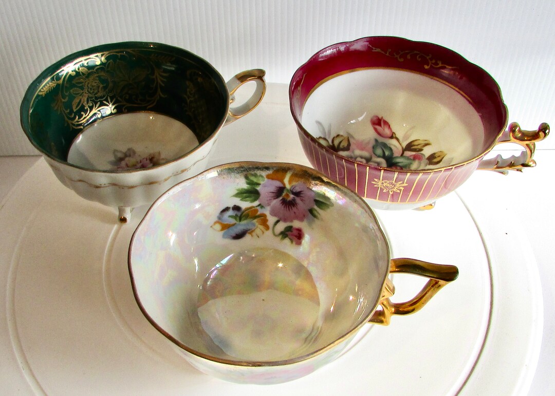 Vintage Superb Collectable Group of 3 Rare 3 (LEGS) Footed Porcelain ...