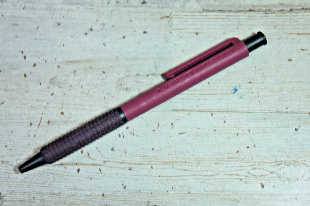 Vintage Papermate Dynagrip Med Plastic Ball Point Pen - Maroon/red - Etsy