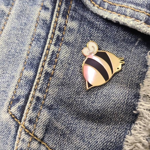 Bumble Bee Pin - Etsy UK