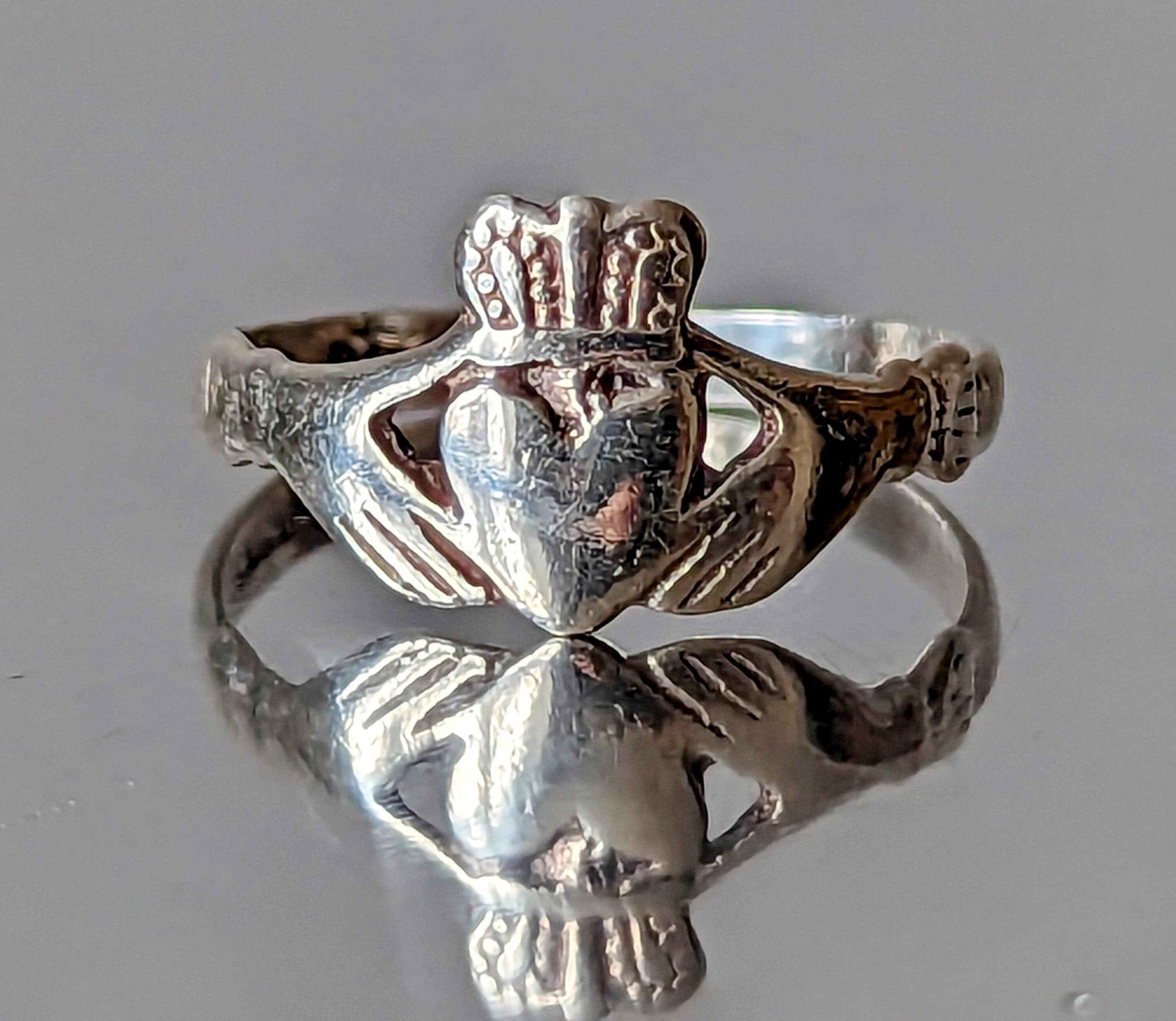 Vintage Claddagh Ring