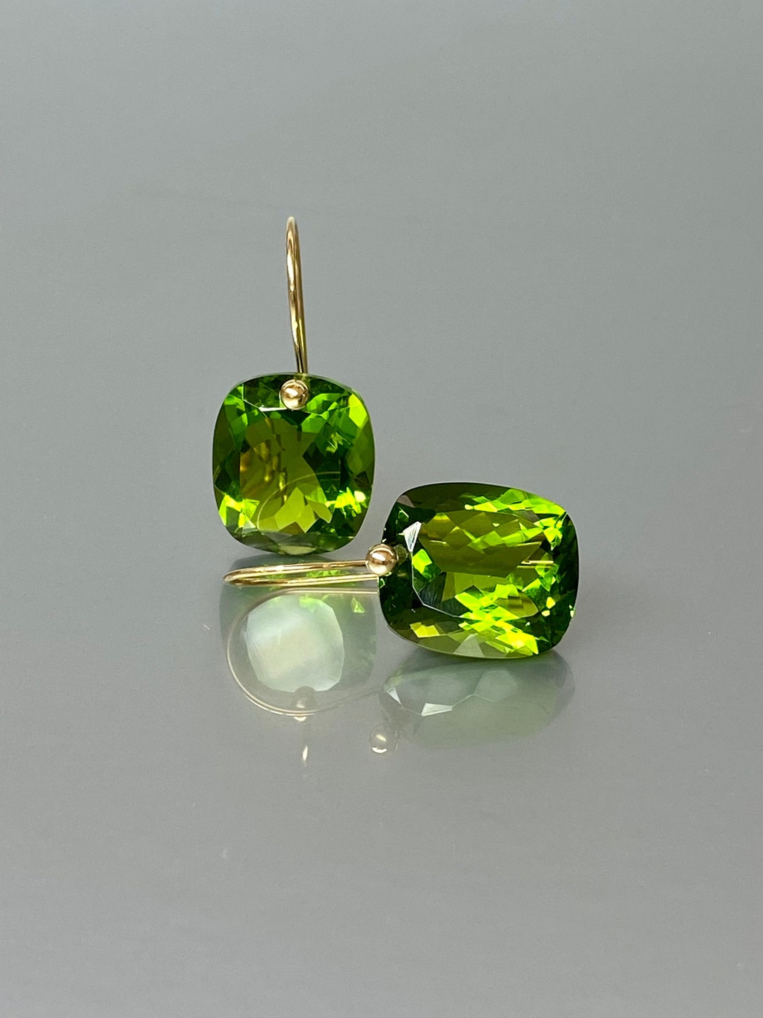 14K Gold Peridot Drop Earrings (26 Ct), Minimalist Birthstone Earrings ...