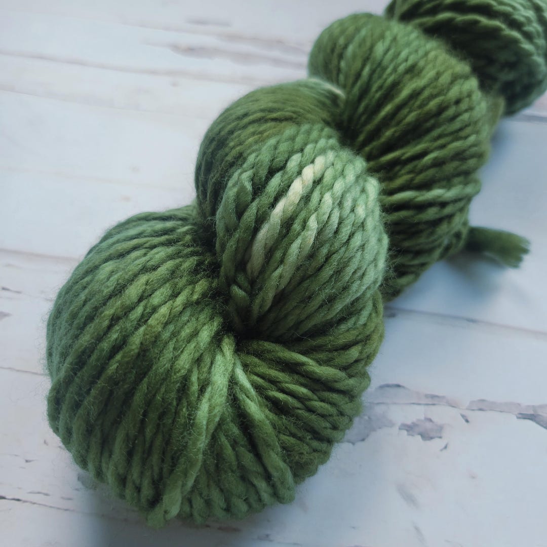 Hand Dyed Merino Yarn: Tonal Mossy Green, Forestcore Goblincore - Etsy
