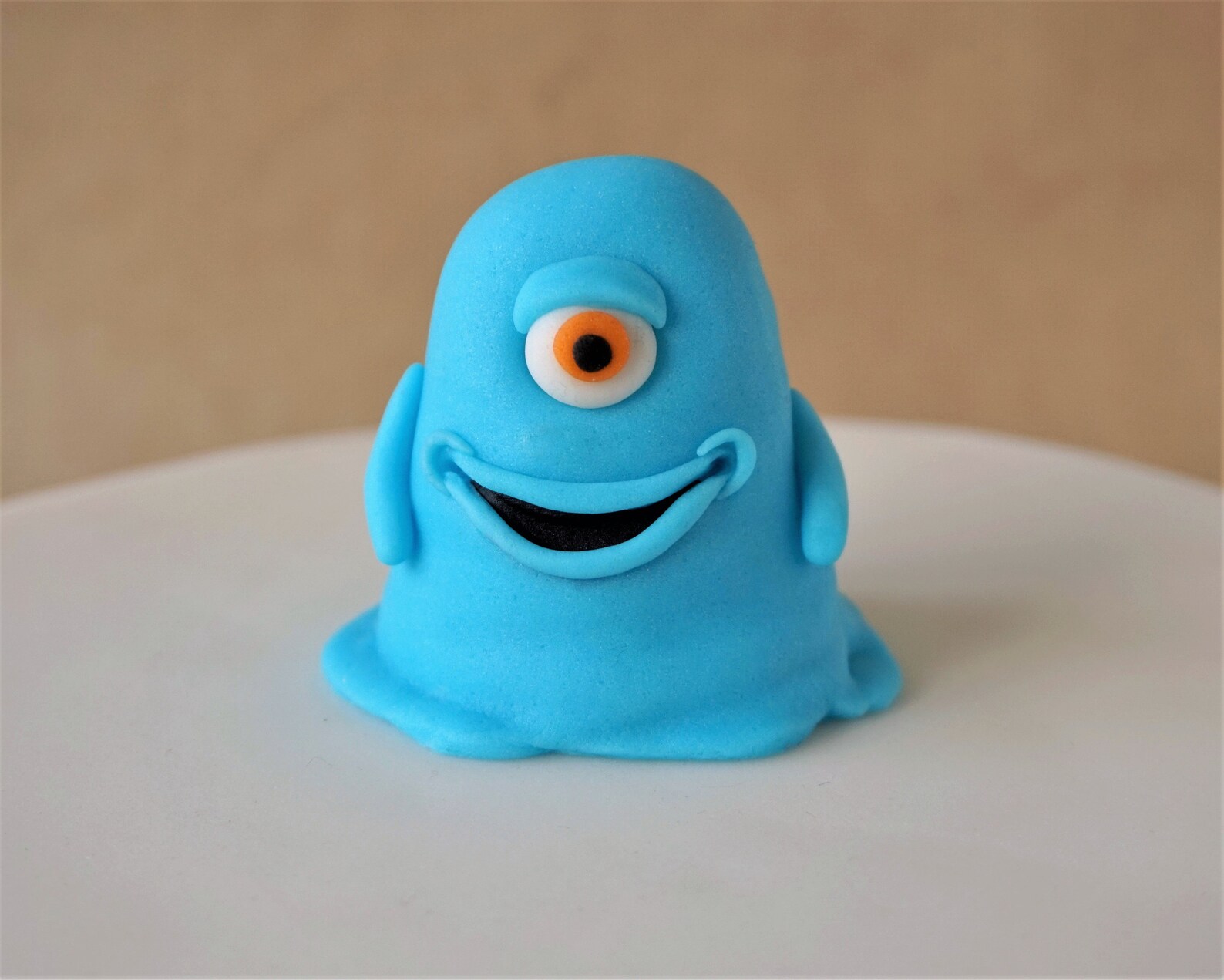 Fondant Alien Cake Topper Set for Astronaut Birthday Party - Etsy