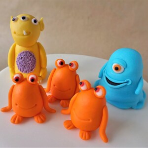 Fondant Alien Cake Topper Set for Astronaut Birthday Party - Etsy