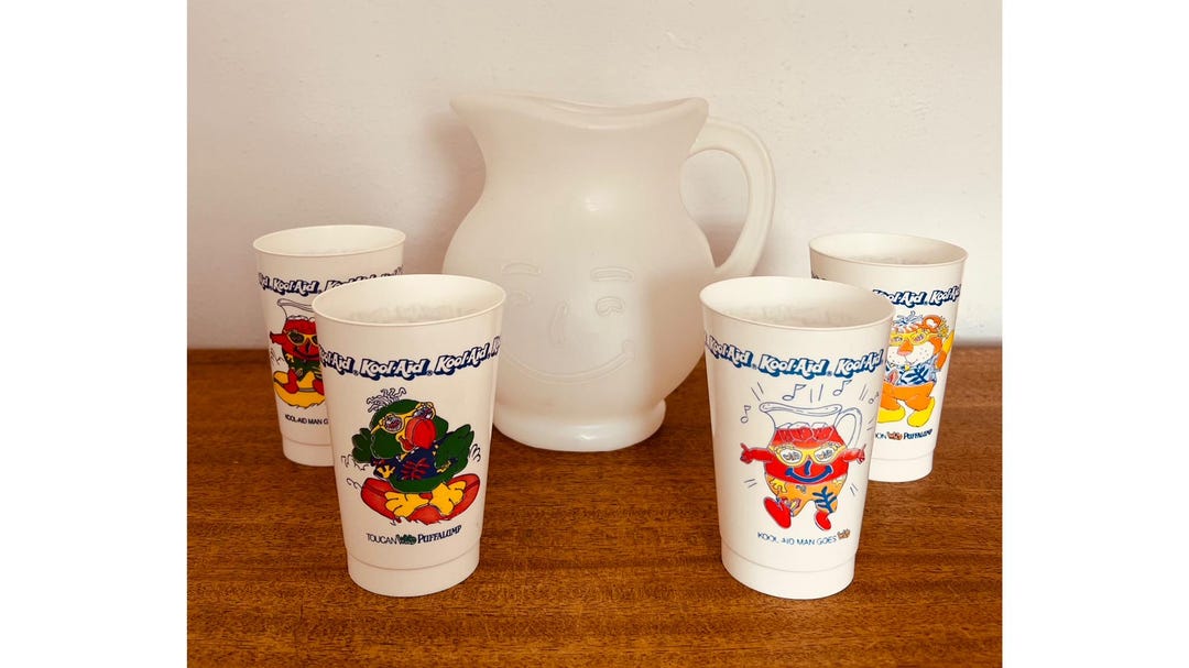 Vintage Smiling White Kool Aid Face Pitcher and 4 Kool-aid Character ...