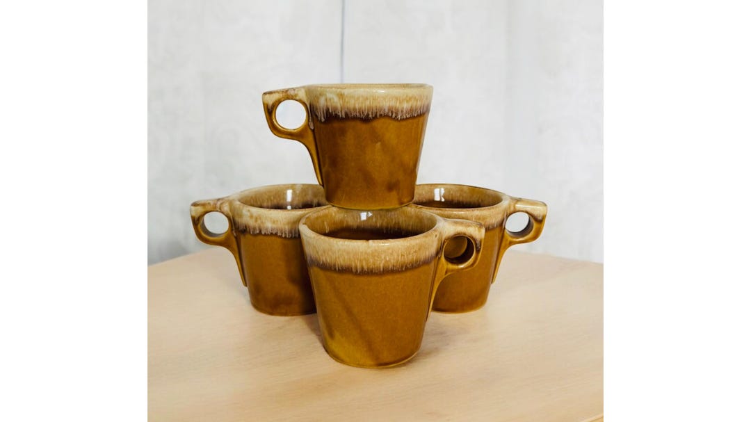 Set of 4 Vintage Hull Pottery Coffee Mugs – Butterscotch Drip Glaze ...