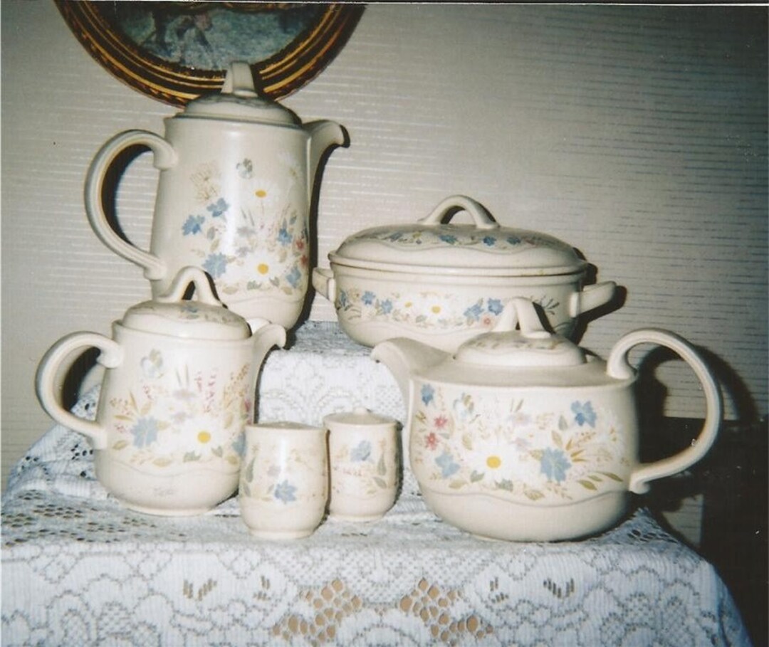 Poole Pottery 'springtime' Dinner Service - Etsy