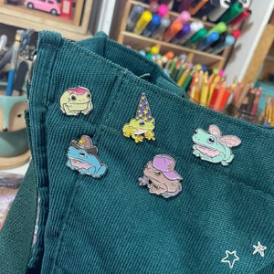 Sheriff Frog Enamel Lapel Pin | Cowboy Frog - Etsy