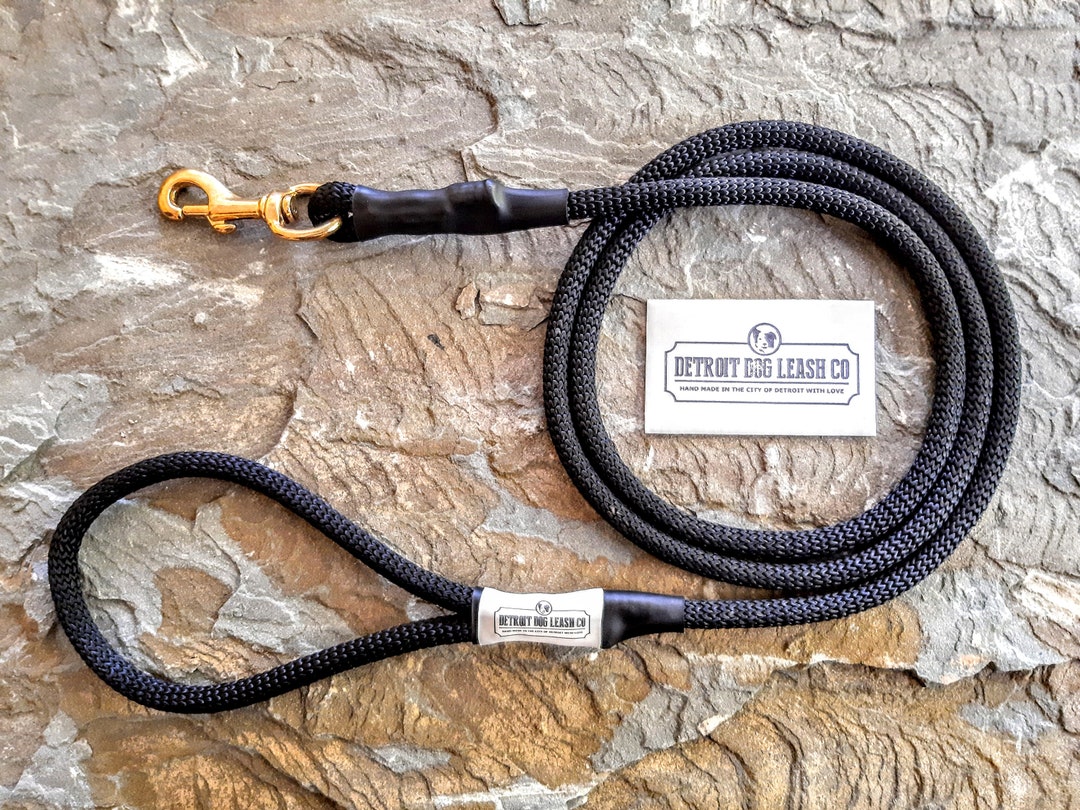 Black Paracord Rope Dog Leash - Etsy