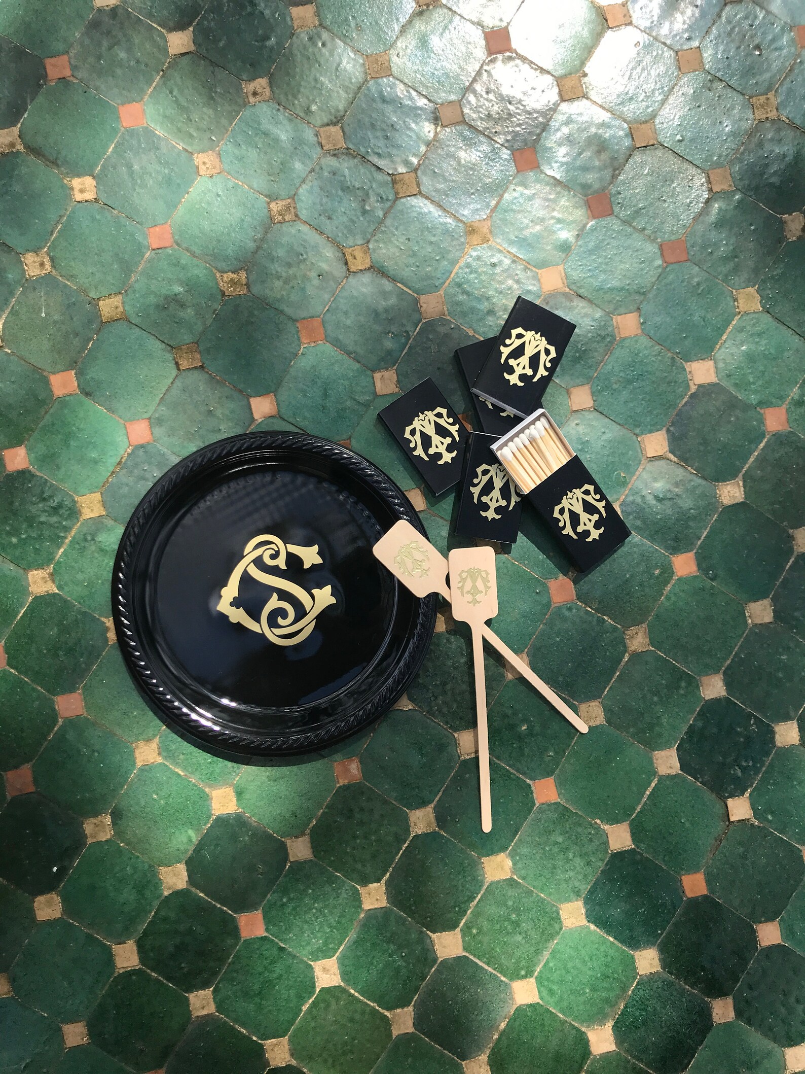 Interlocking Monogram Personalized Plates Cake Dessert - Etsy