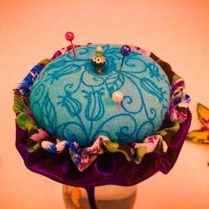 Pincushion. Goldfish Solid Glass Murano/3 Swimming Fish Hand Made Gift ...